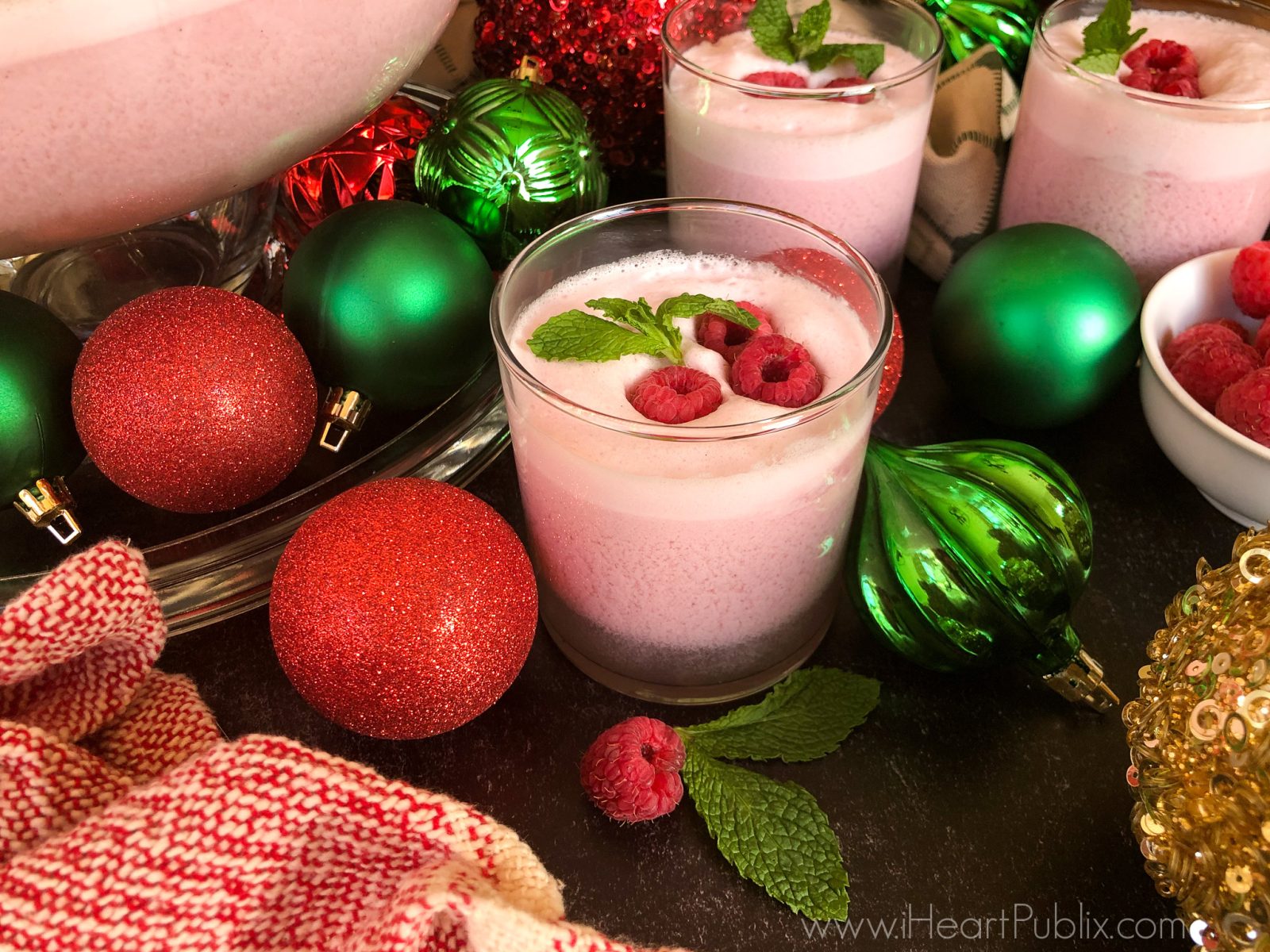 Celebrate The Season With This 7UP® Holiday Sherbet Punch - iHeartPublix