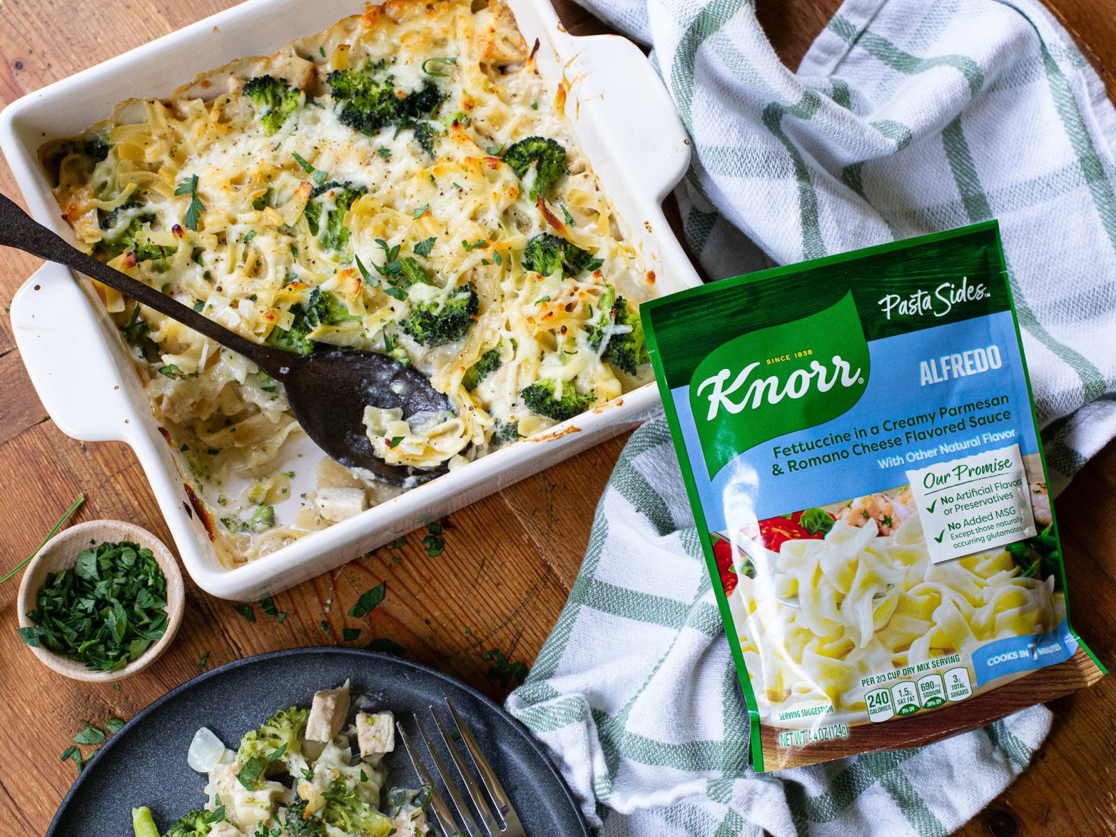 Make Weeknight Meals Easy With This Broccoli & Chicken Alfredo Bake – Save On Knorr Sides At ...