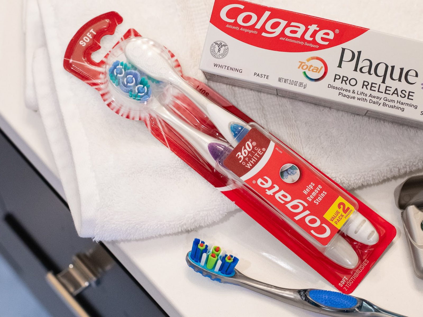 Get Colgate Toothbrush 2-Packs As Low As $2 At Publix - iHeartPublix